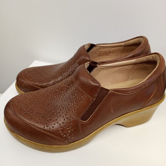 Alegria | Shoes | Womens Allegria Eryn Breezeway Shoes Perforated ...